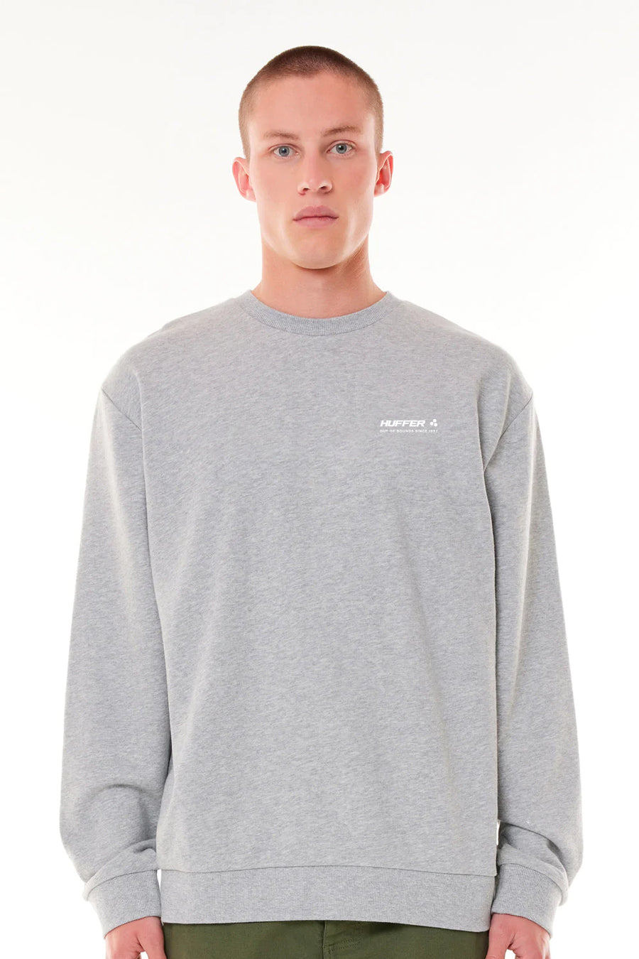 ESSENTIAL TRUE CREW300 GREY MARLE – Huffer