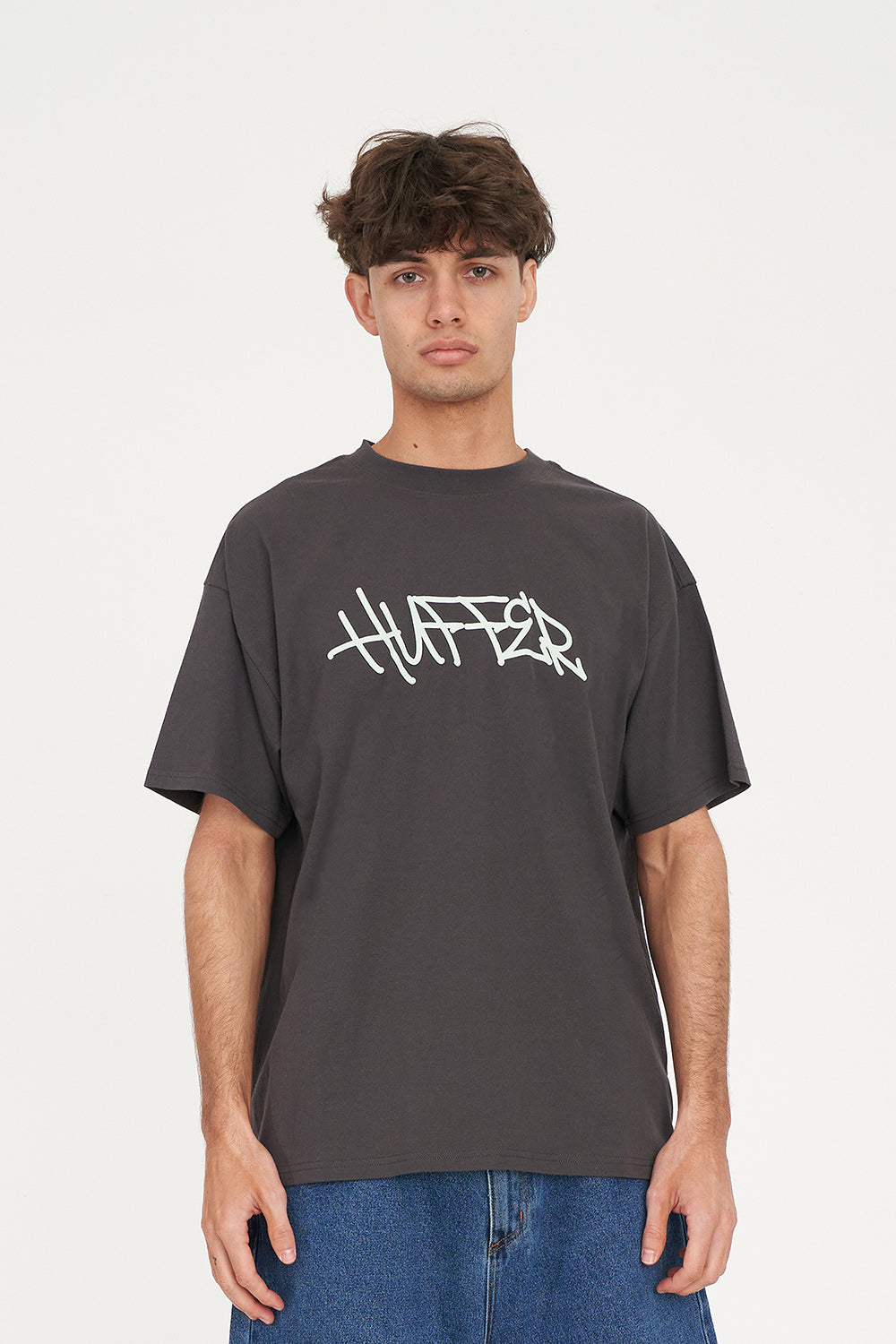 BLOCK TEE 220/WAVES CHARCOAL – Huffer